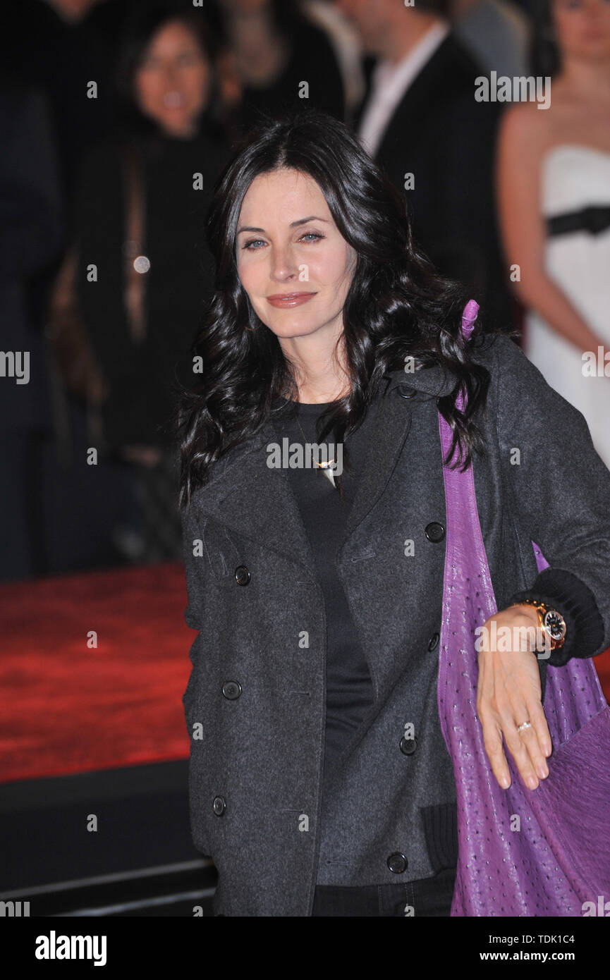 LOS ANGELES, CA. December 11, 2008: Courteney Cox at the premiere of ...