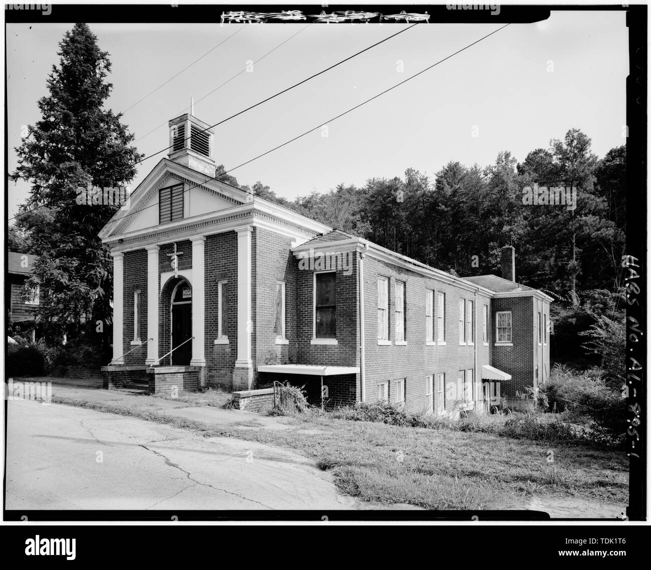 Side view church old Black and White Stock Photos & Images - Alamy
