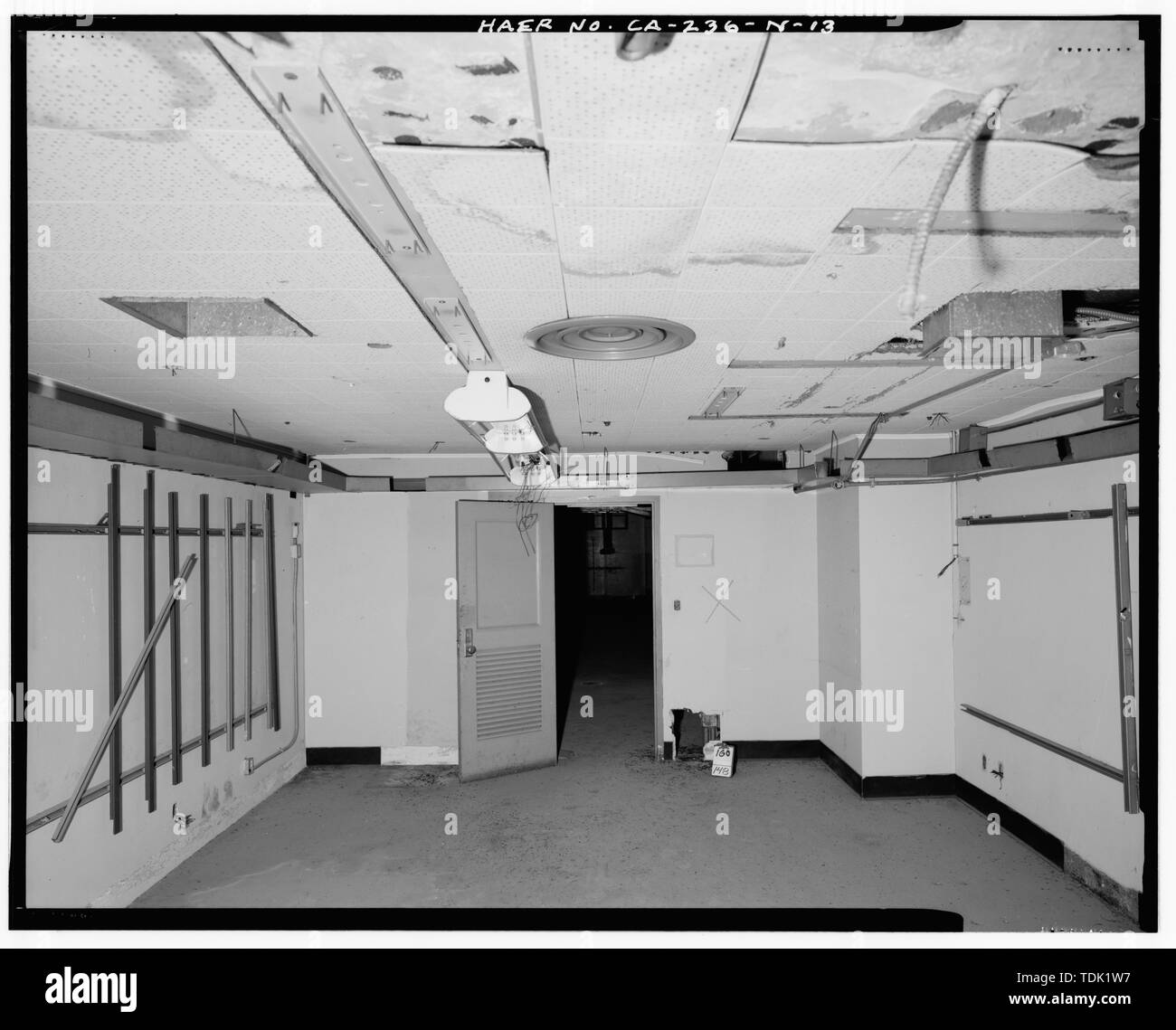 Laboratory observation room Black and White Stock Photos & Images - Alamy