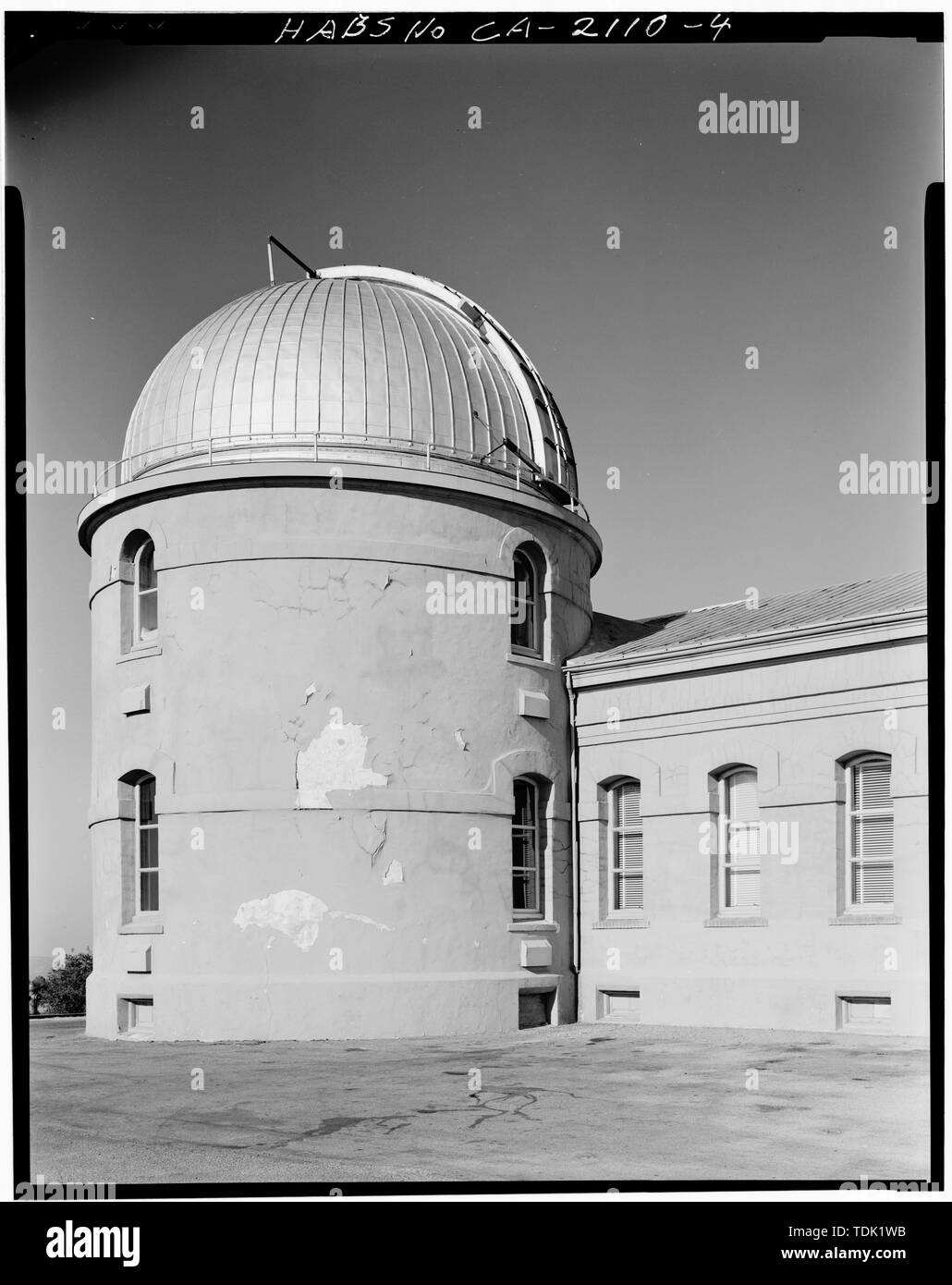 Mount hamilton observatory Black and White Stock Photos & Images - Alamy