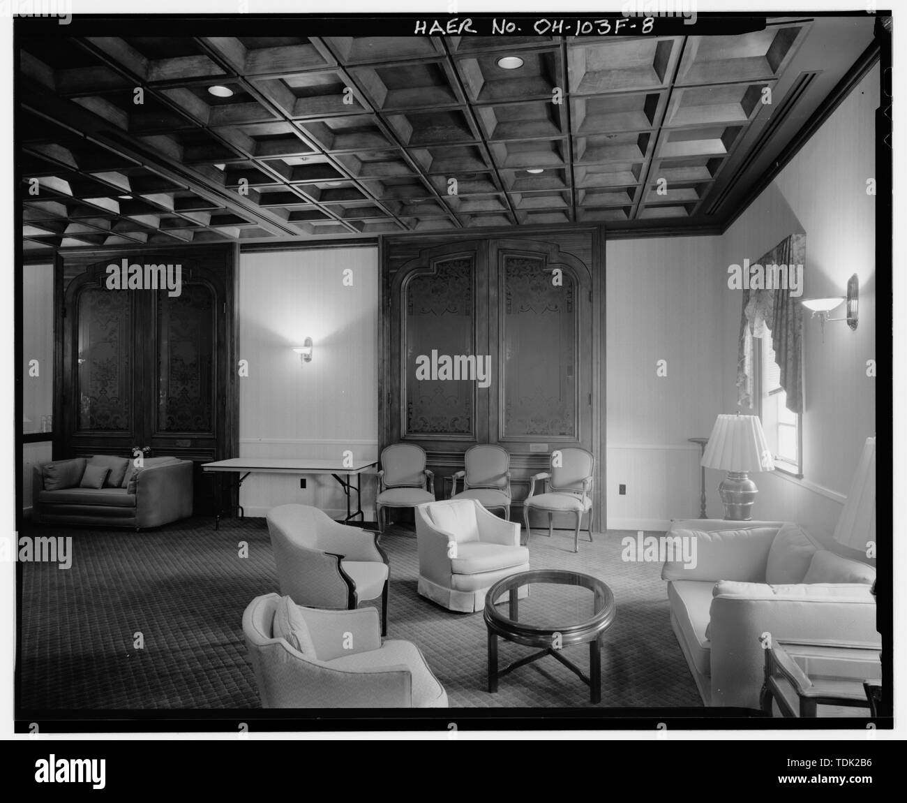 OFFICERS' CLUB INTERIOR, FIRST FLOOR, LOUNGE AREA, NORTHEAST VIEW ...