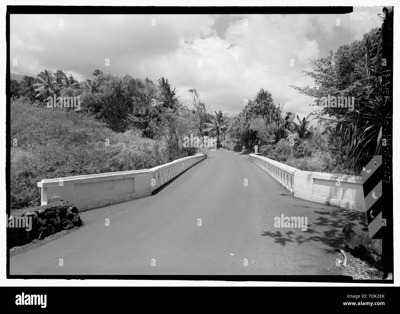 OHE O BRIDGE, DECK VIEW, SOUTH PORTAL, WITHOUT PEOPLE. - Haleakala ...