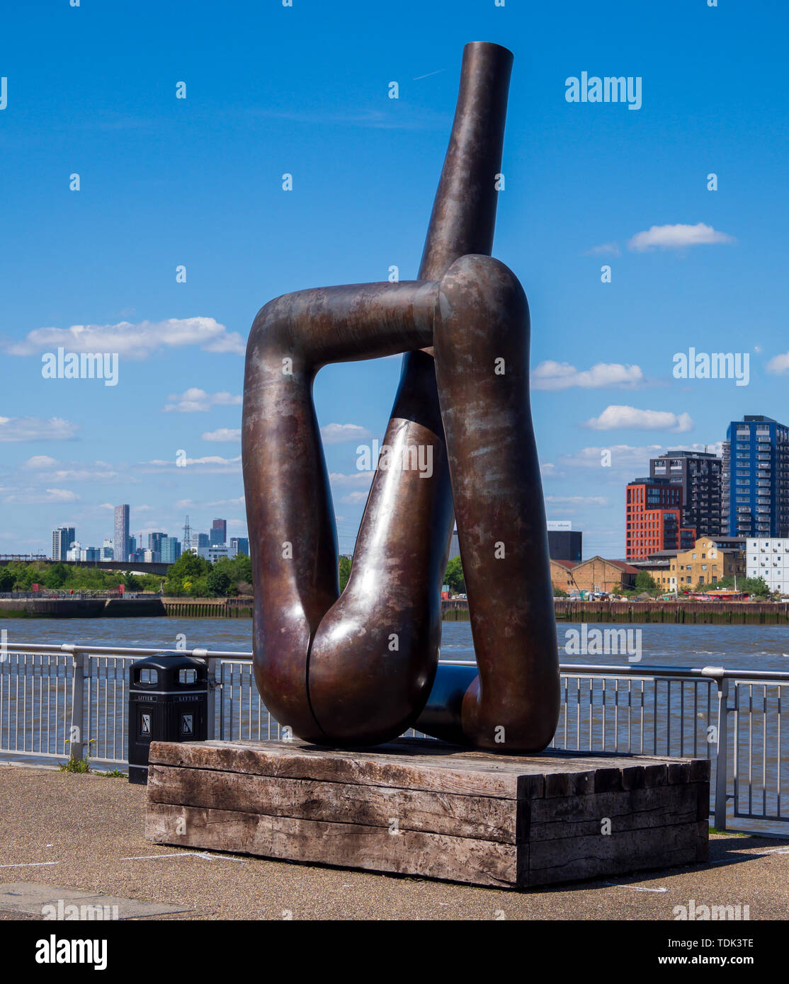 Liberty Grip bronze sculpture by Gary Hume London River Thames path ...
