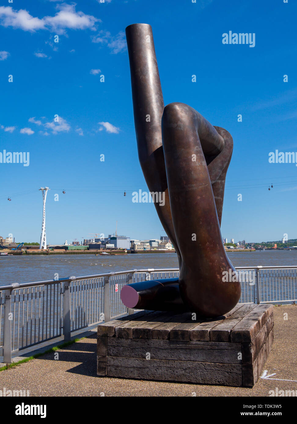 Liberty Grip bronze sculpture by Gary Hume London River Thames path ...