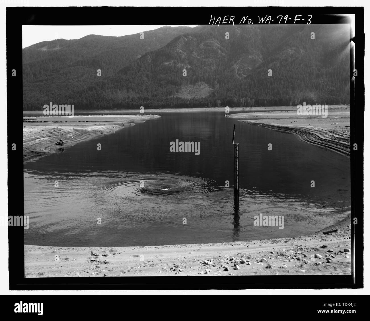 Dam inlet hi-res stock photography and images - Alamy