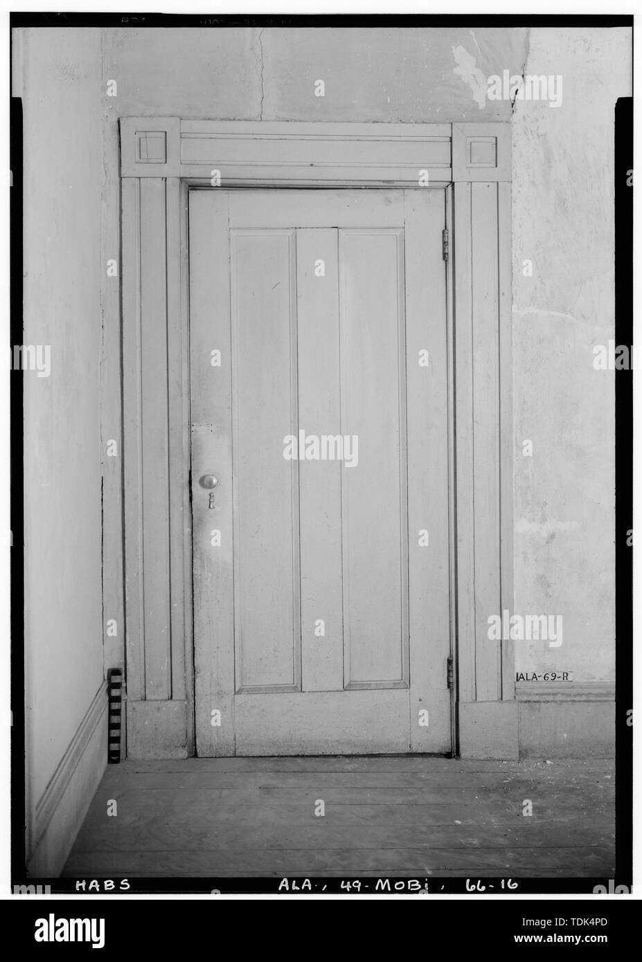 Mobile alabama historic home Black and White Stock Photos & Images - Alamy