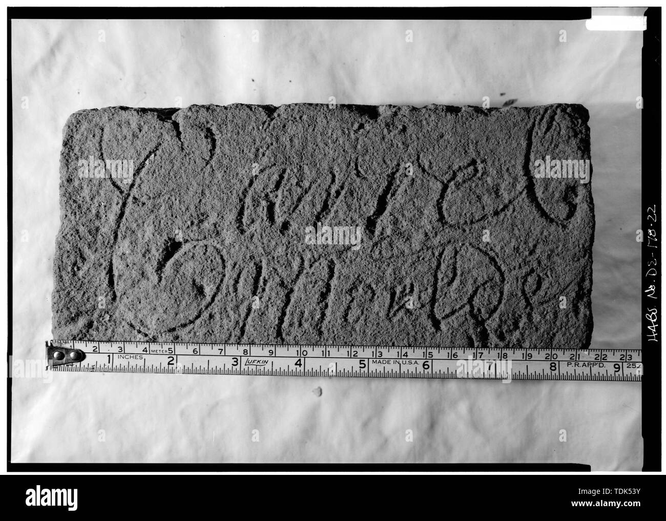 ORIGINAL BRICK INSCRIBED 'CARVEL MOULDE', WITH SCALE - Brecknock, U.S ...