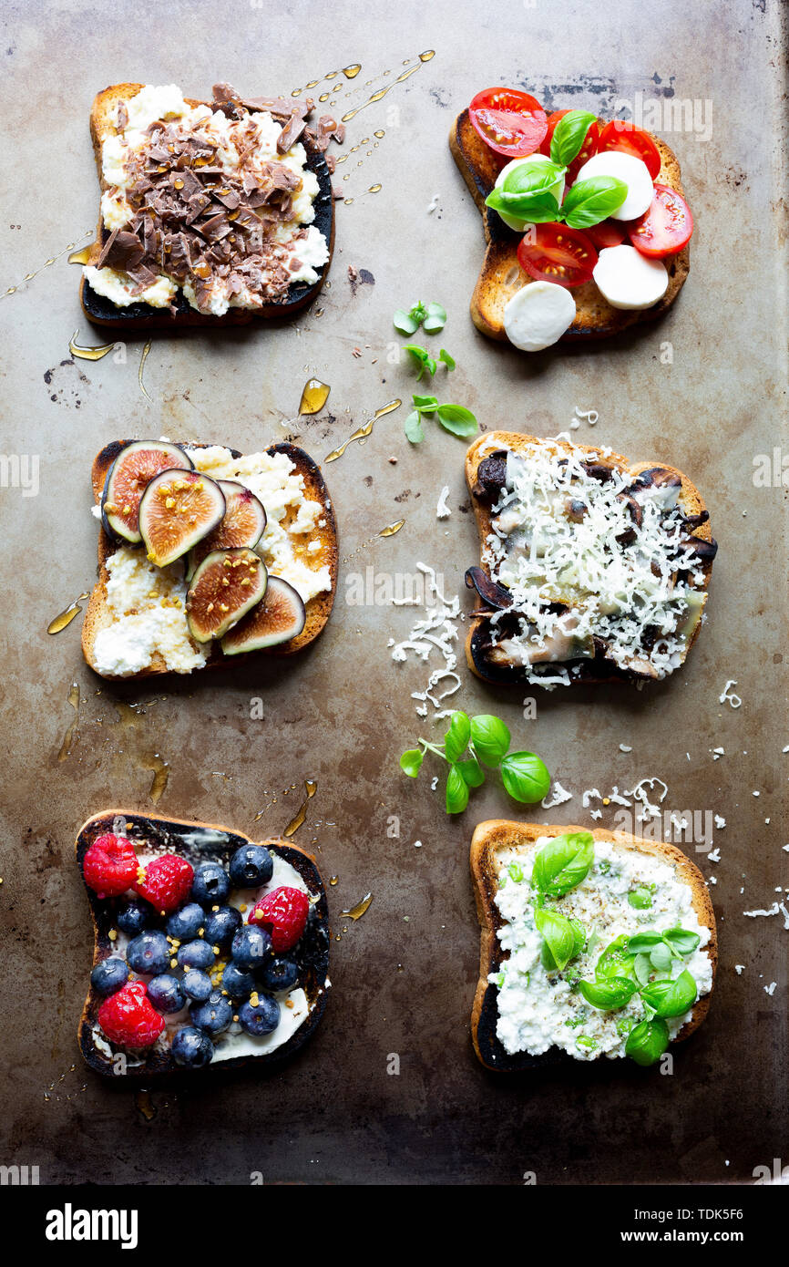Open face sandwich whole hi-res stock photography and images - Alamy