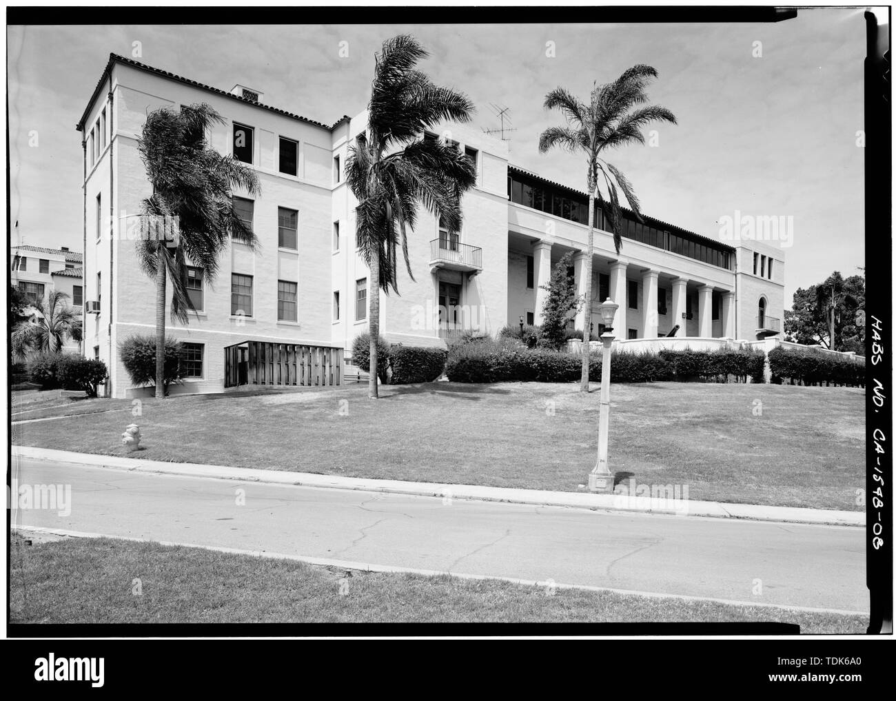 OVERALL SOUTH SIDE FROM LEFT - U.S. Naval Hospital, Corps Barracks ...