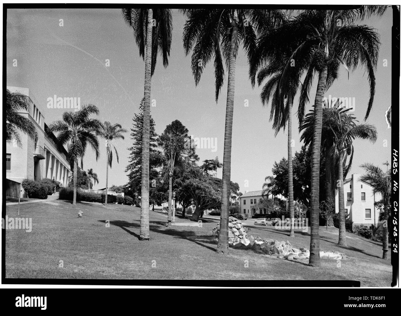 OVERALL VIEW INSPIRATION POINT LOOKING EAST, BUILDING 21 ON LEFT ...
