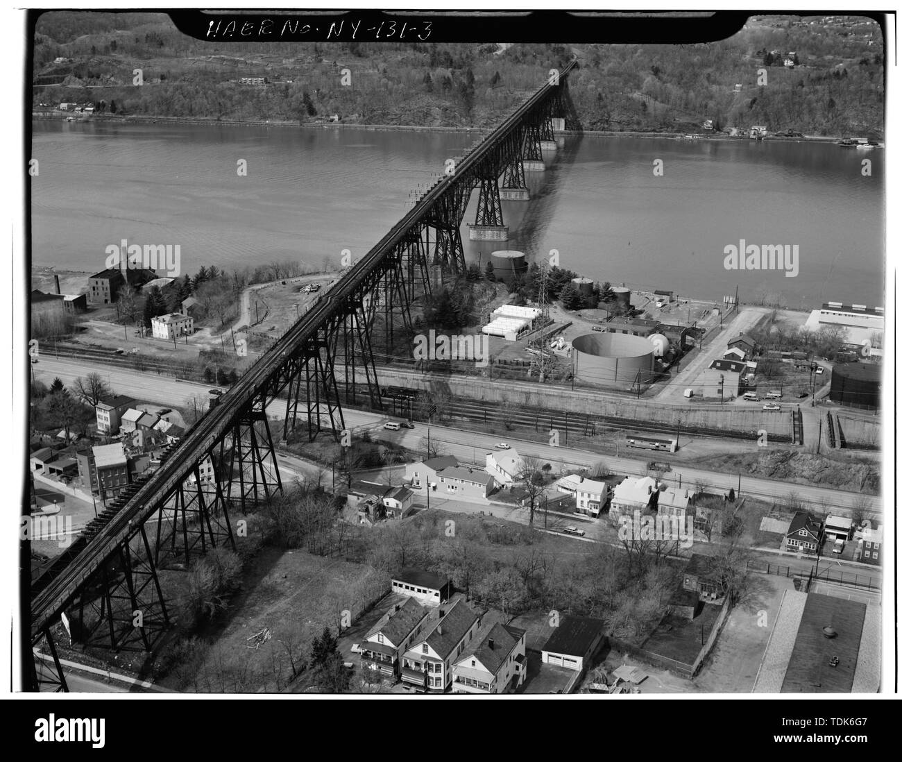 Hudson river approach hi-res stock photography and images - Alamy
