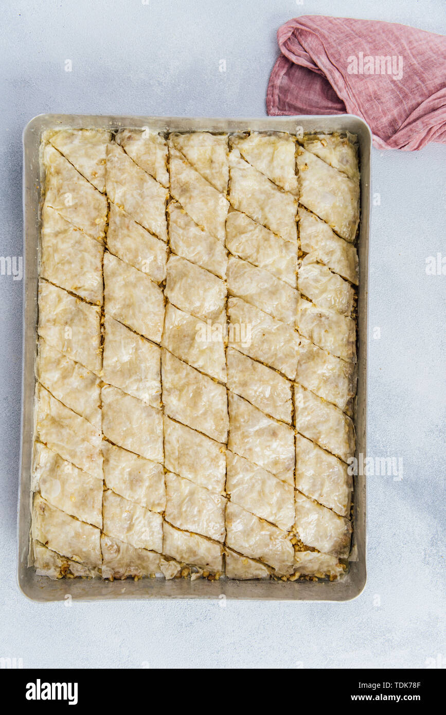 Cutting baklava hi-res stock photography and images - Alamy
