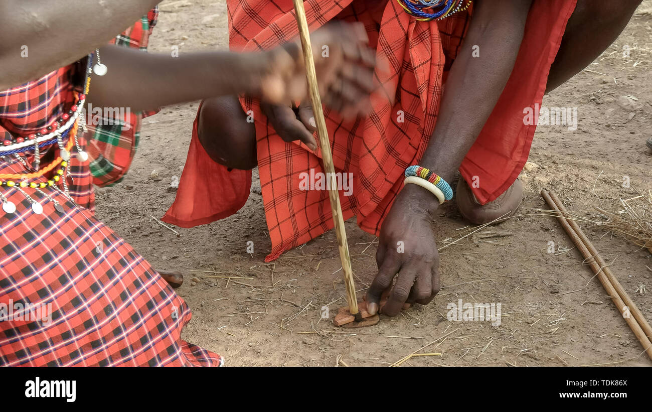 Maasai men in traditional dress hi-res stock photography and images - Alamy