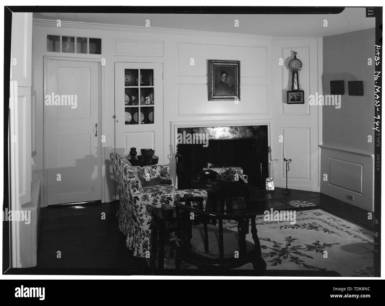 October 1969 CENTRAL ROOM AT EAST SIDE OF HOUSE, FIRST FLOOR - Swain ...