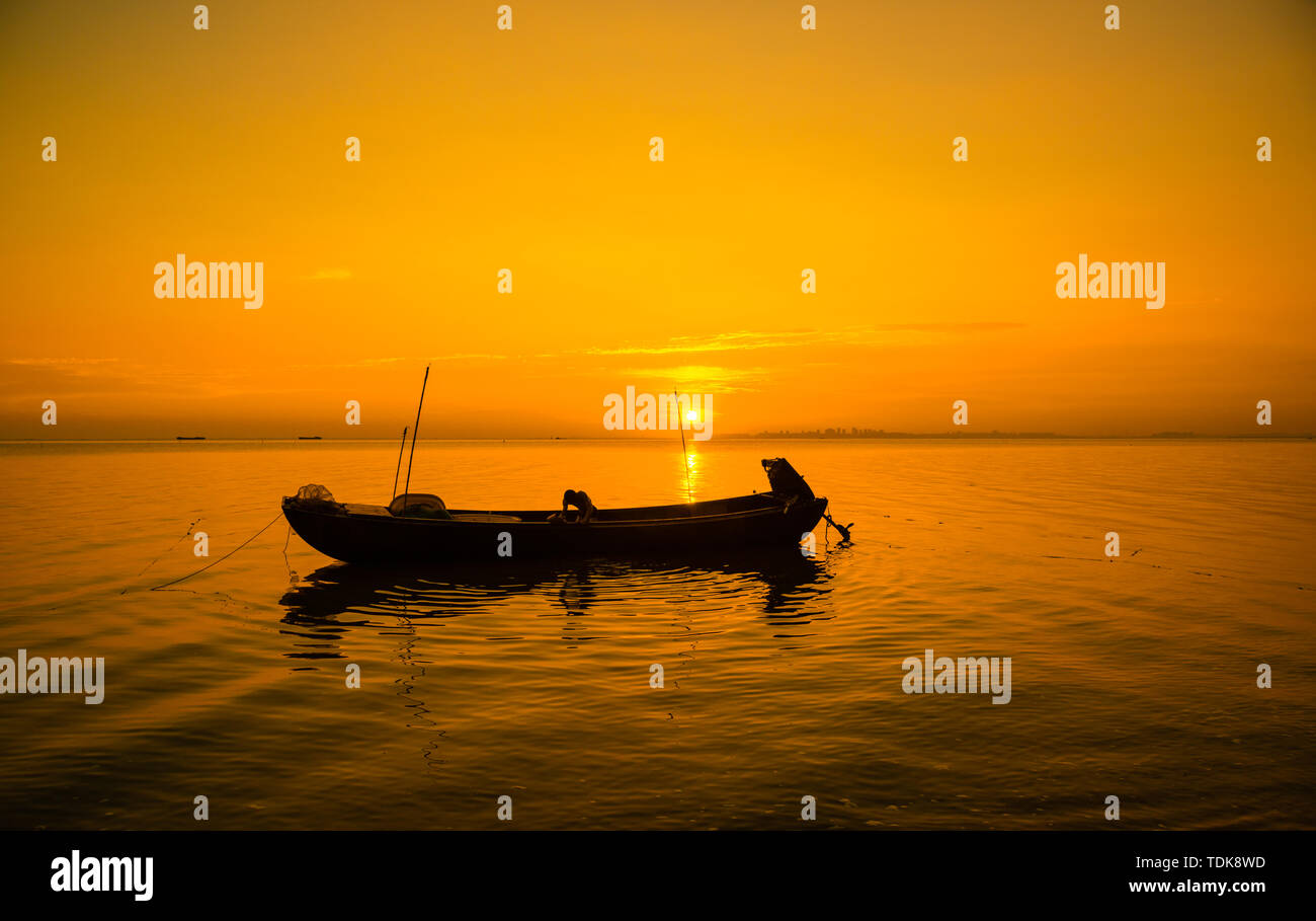 Chaohu hi-res stock photography and images - Alamy