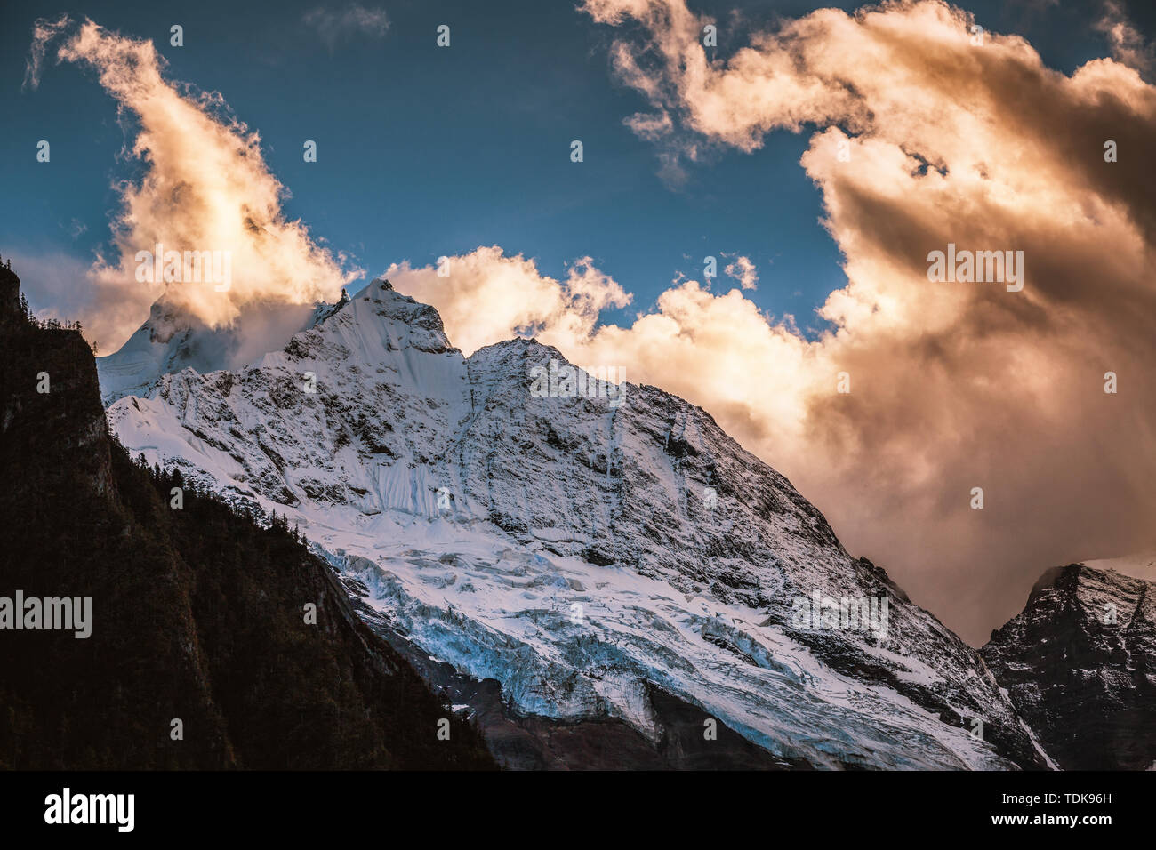 Scenery of Meri Snow Mountain, Yunnan Stock Photo - Alamy