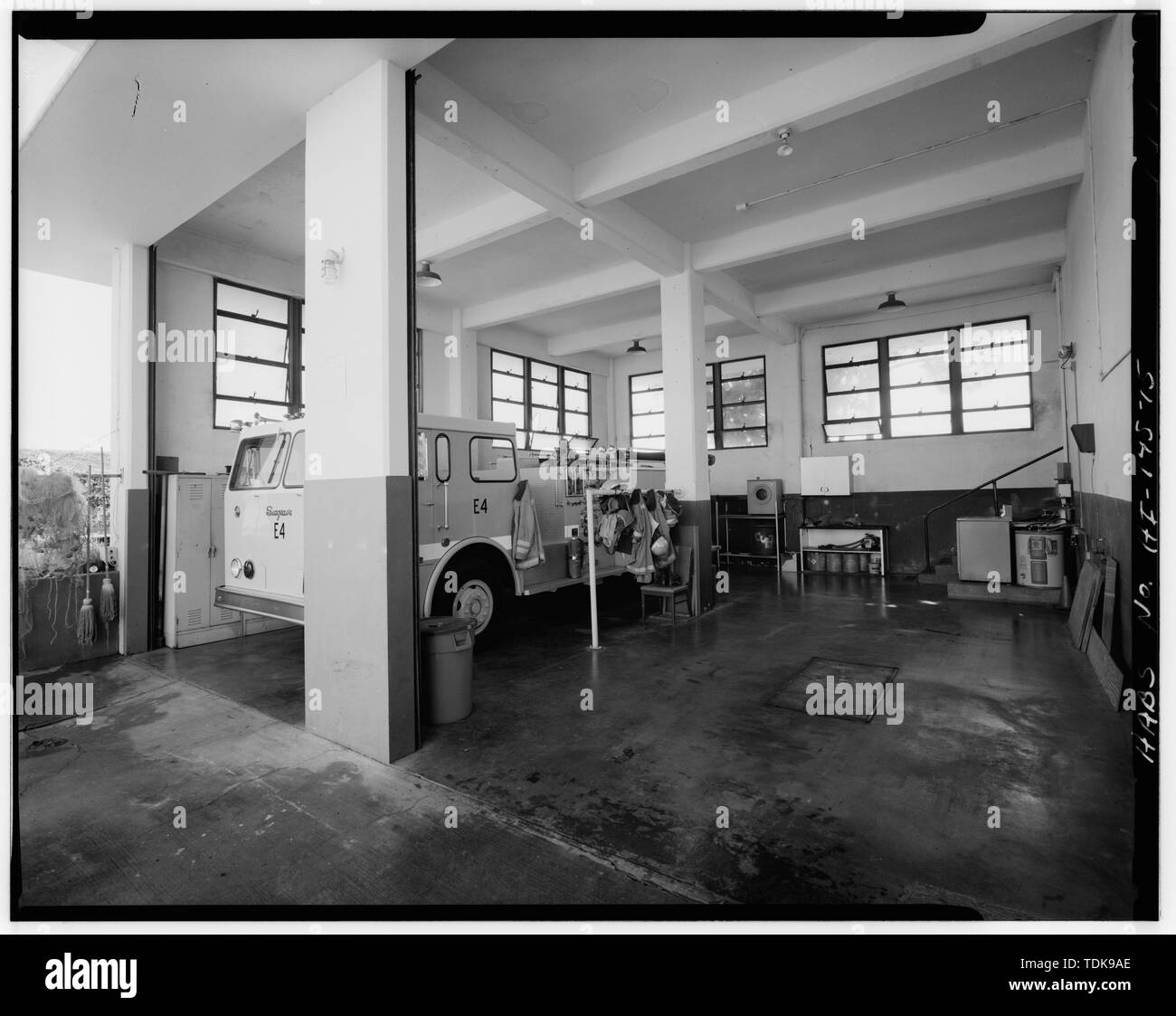 October 1993 INTERIOR VIEW OF FIRE STATION GARAGE FACING NORTHEAST - U ...