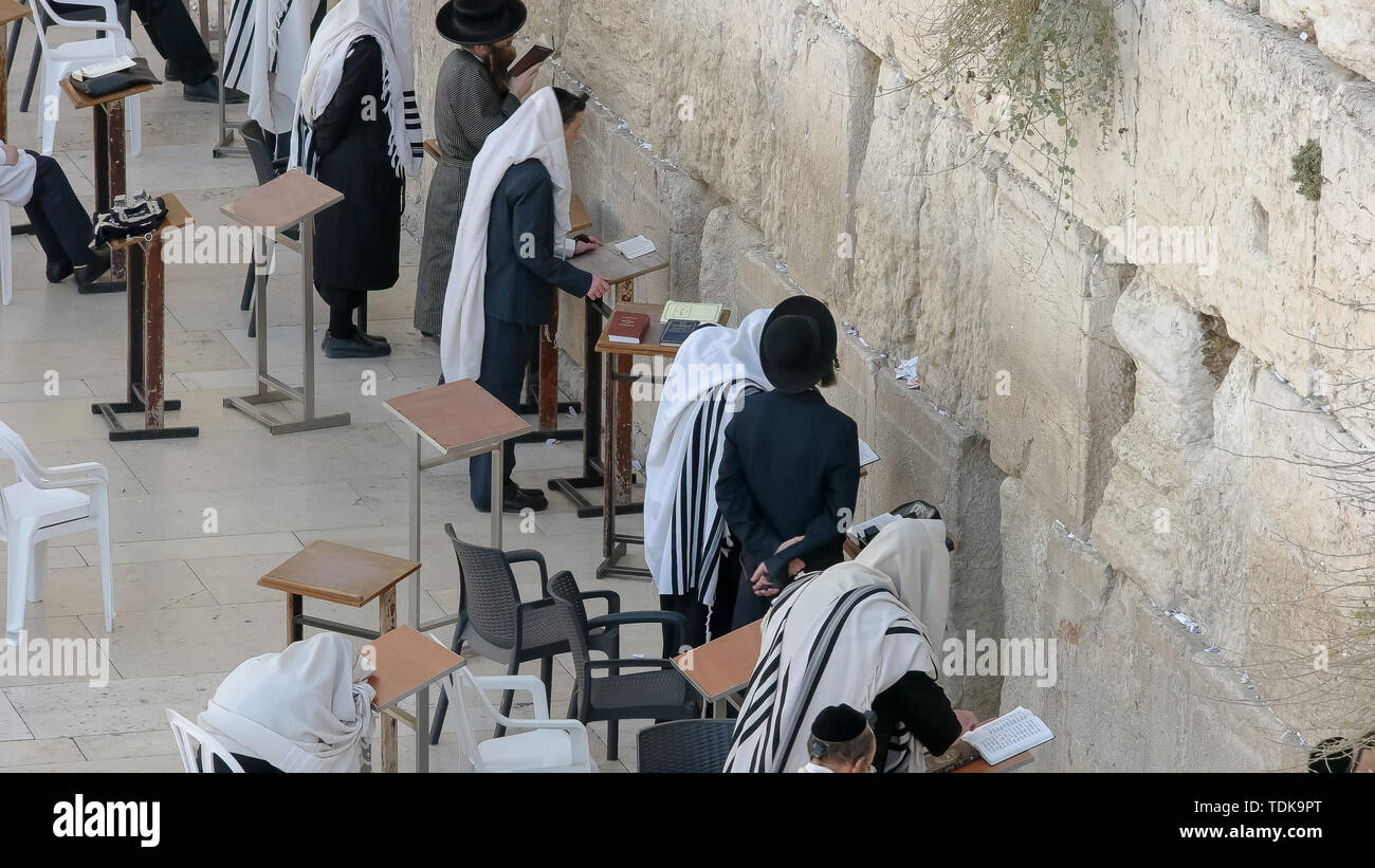 Ancient jewish men hi-res stock photography and images - Alamy