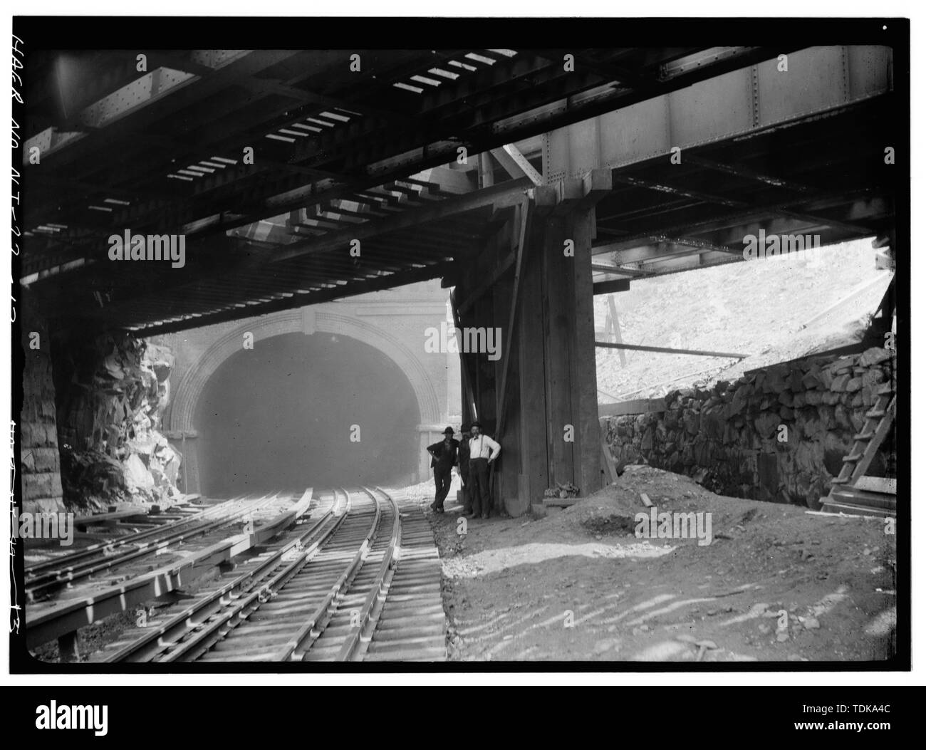 Temporary support structure Black and White Stock Photos & Images - Alamy