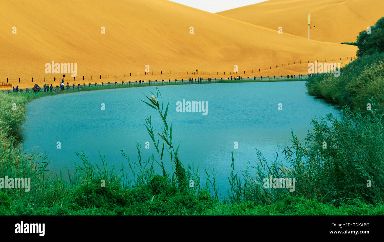 Moon tooth spring hi-res stock photography and images - Alamy