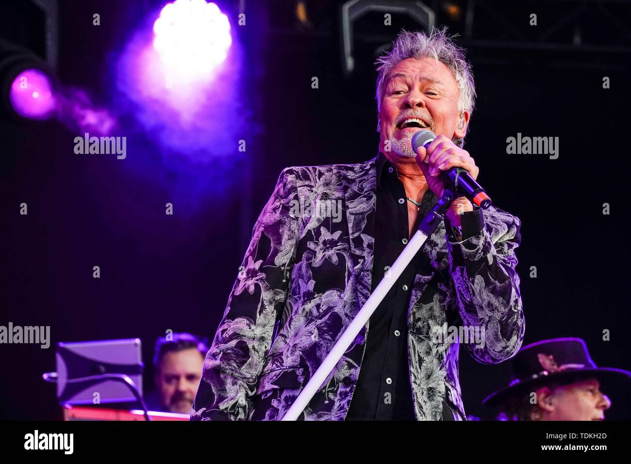 Paul young singer 2019 hi-res stock photography and images - Alamy