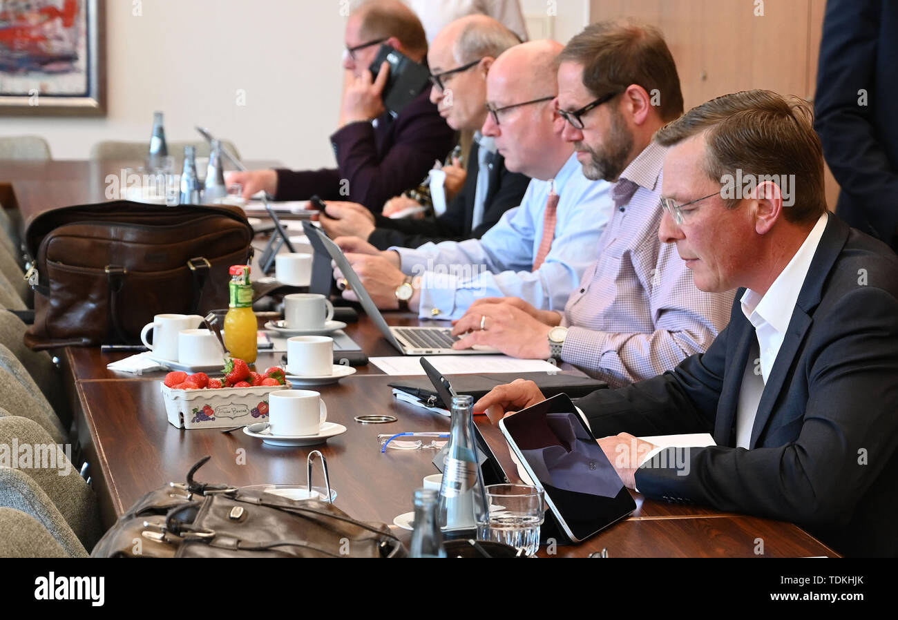 Frank imhoff hi-res stock photography and images - Alamy