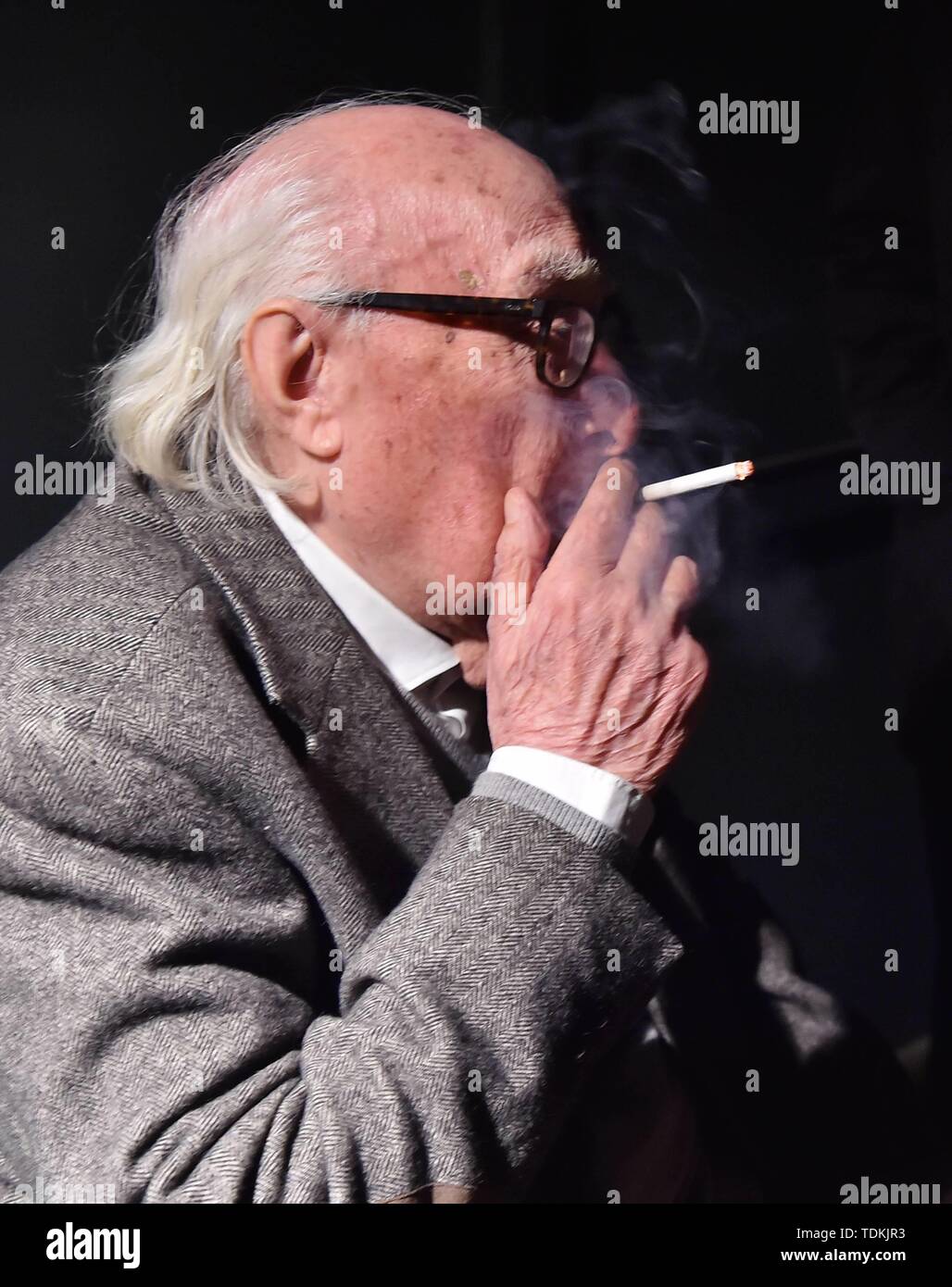 Taken 10 30 18 hi-res stock photography and images - Alamy