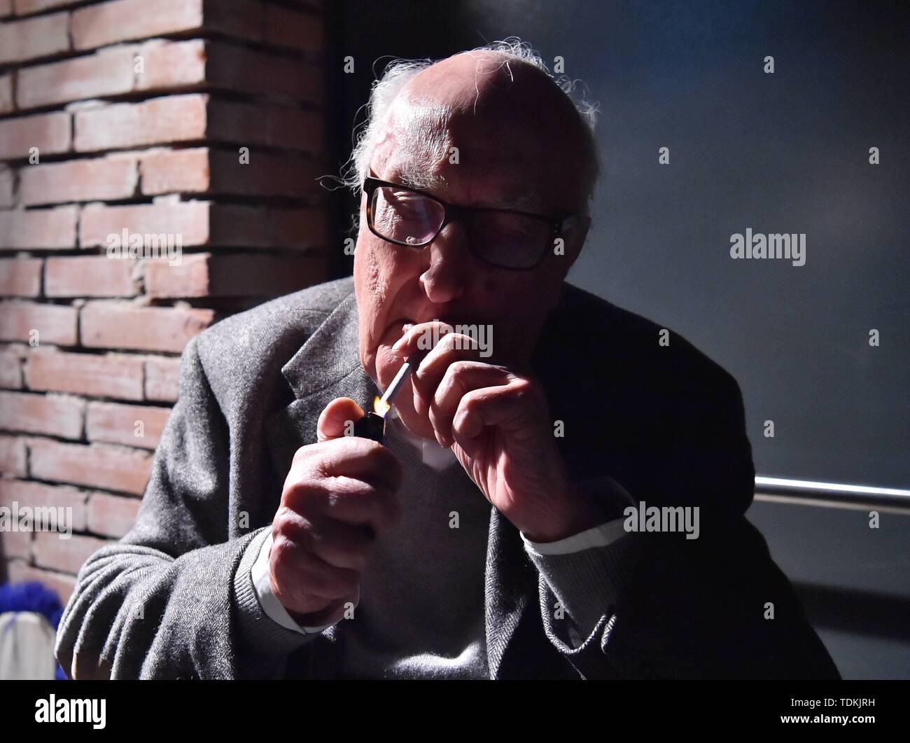 Taken 10 30 18 hi-res stock photography and images - Alamy