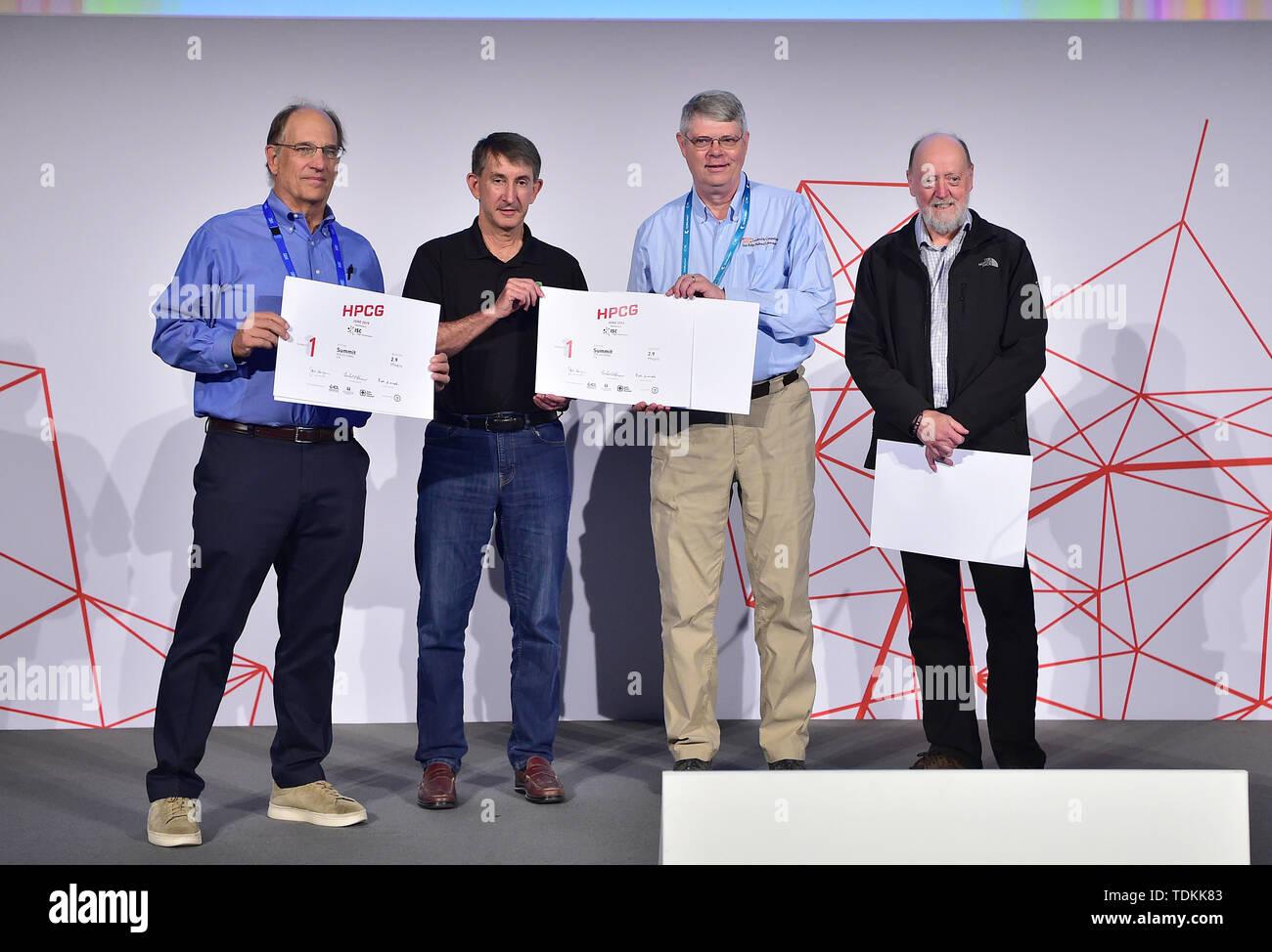 Supercomputer systems hi-res stock photography and images - Alamy