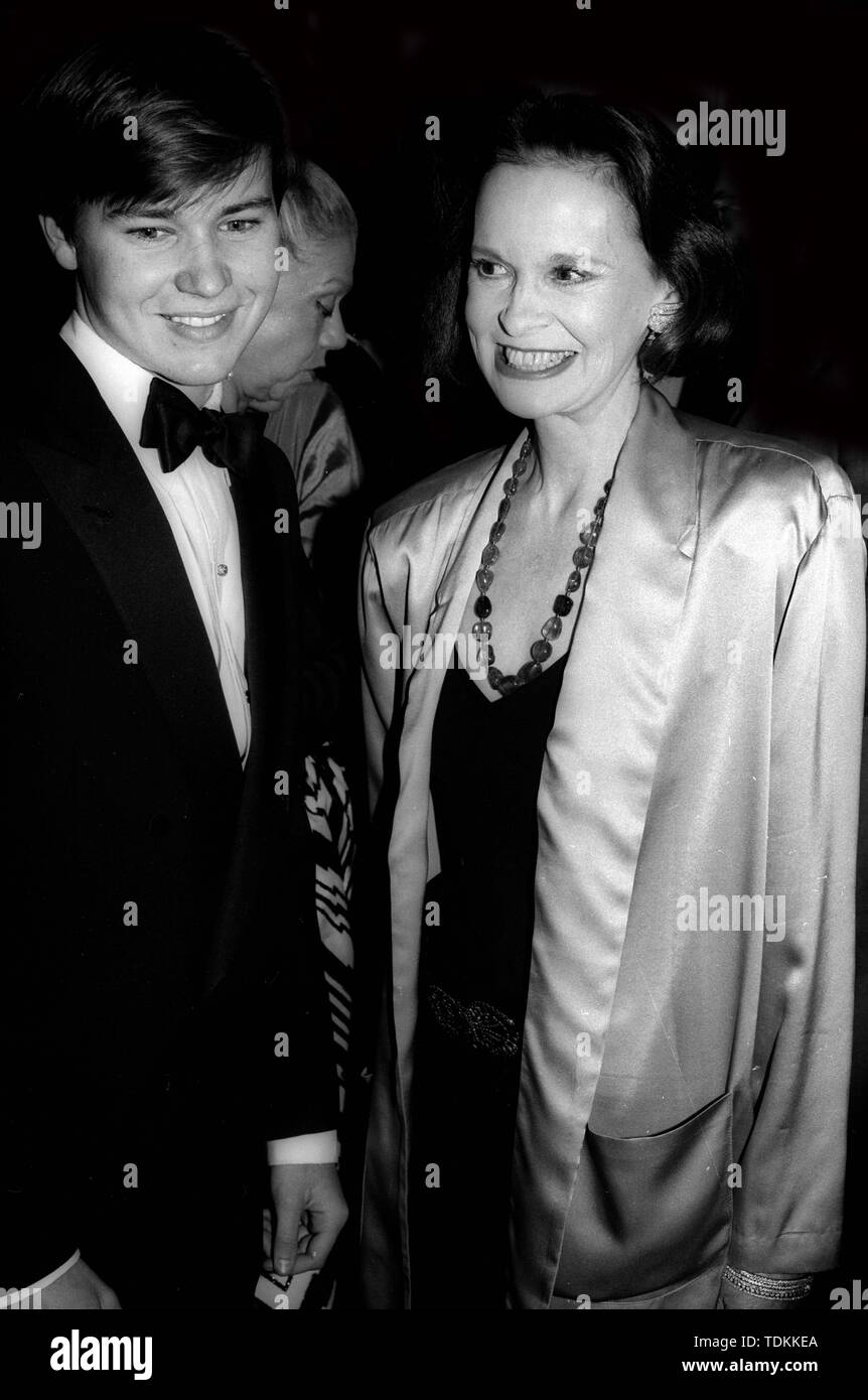 Carter Vanderbilt Cooper 23