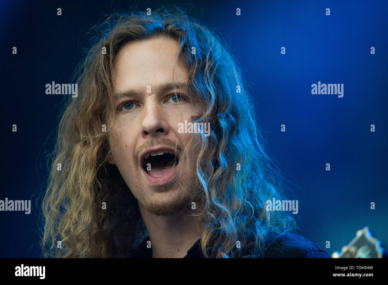 Dominic miller hi-res stock photography and images - Alamy