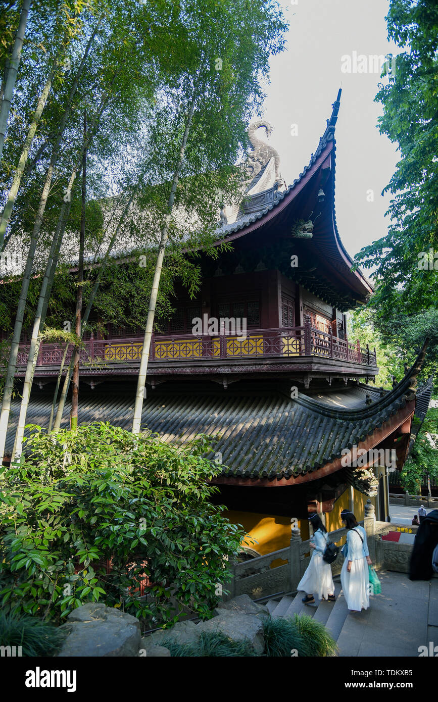 Lingyin Temple, Buddhism, architecture Stock Photo - Alamy