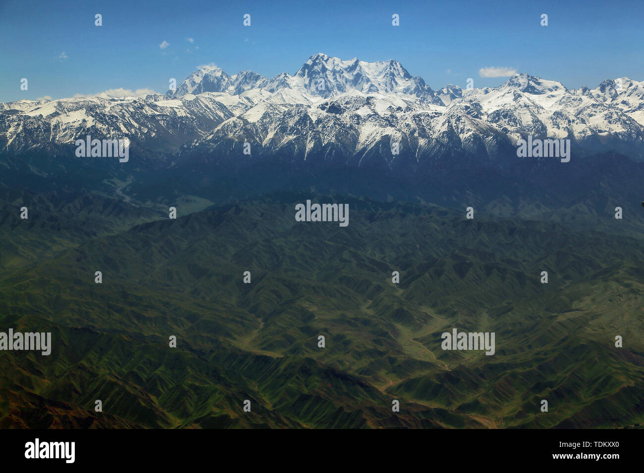Aerial shot valleys mountains trees hi-res stock photography and images ...