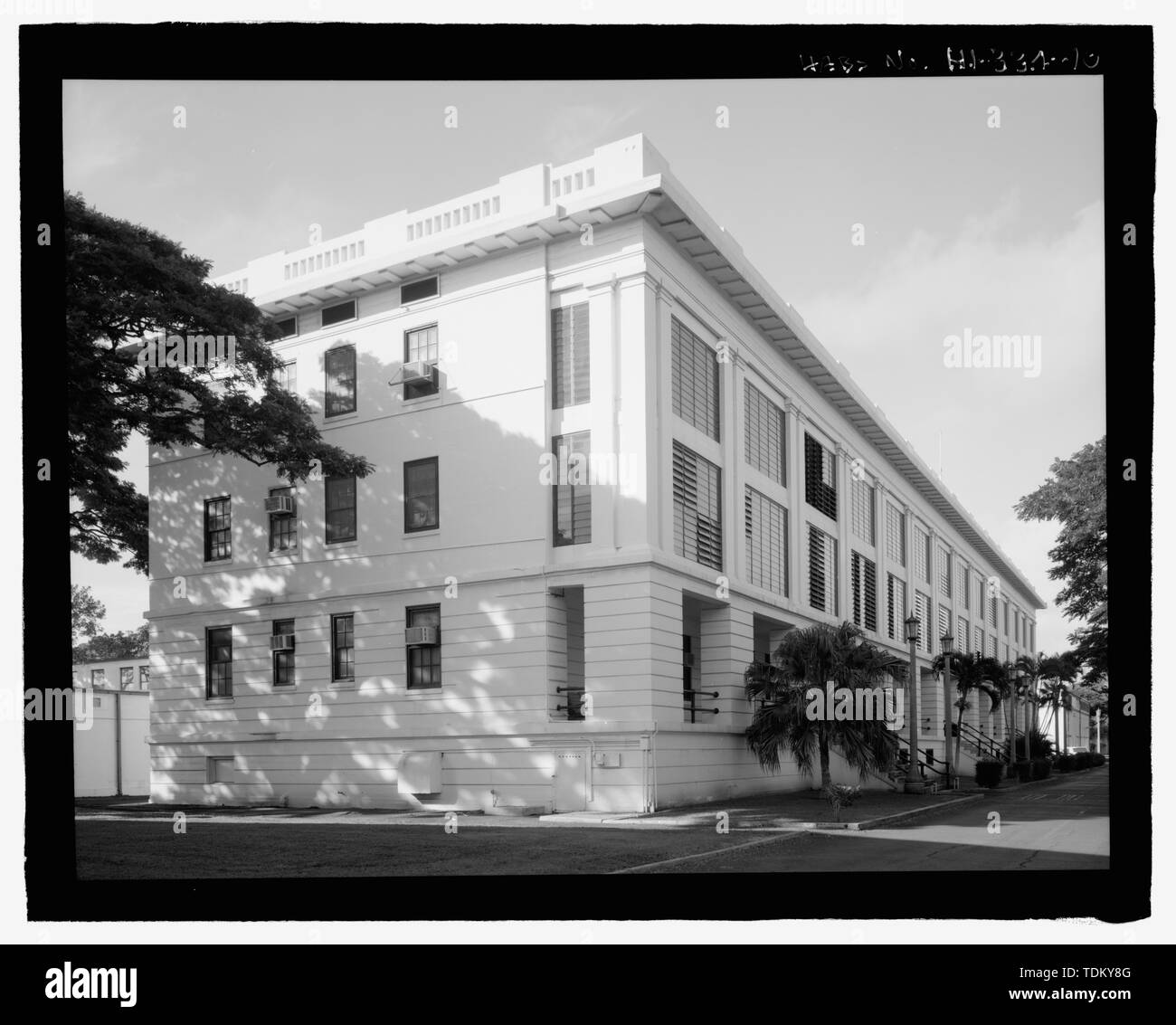 Marine barracks pearl harbor hi-res stock photography and images - Alamy