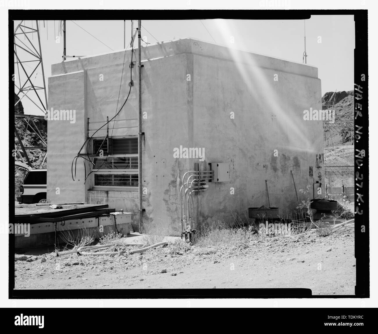 Oblique view of northeast corner of building, view southwest - Hoover ...