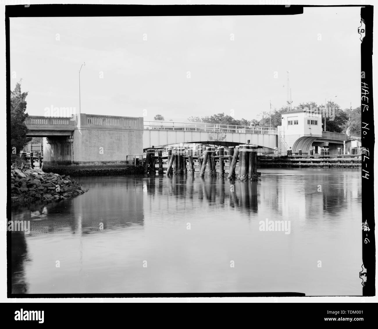 Oblique view of south side of western end of drawbridge, operator's ...