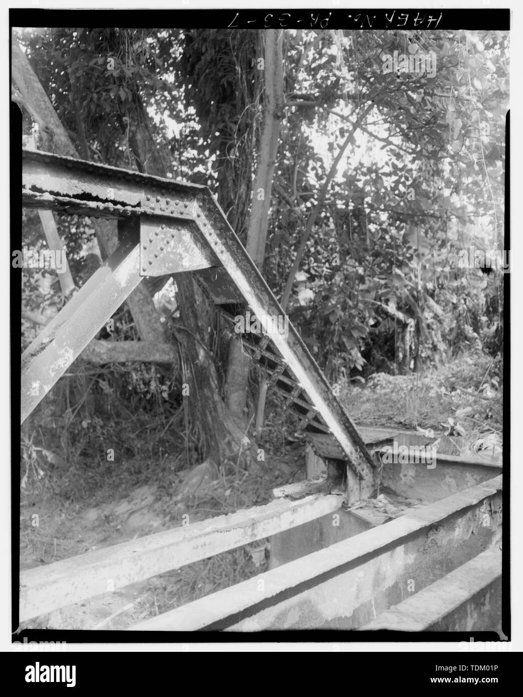 Oblique view of southeast support, showing bottom of upper chord box ...