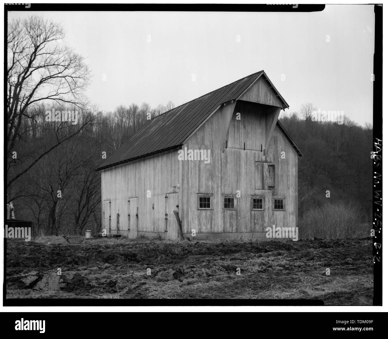 Oblique view showing north and east sides - Jacob Crow Farm, Hay Barn ...