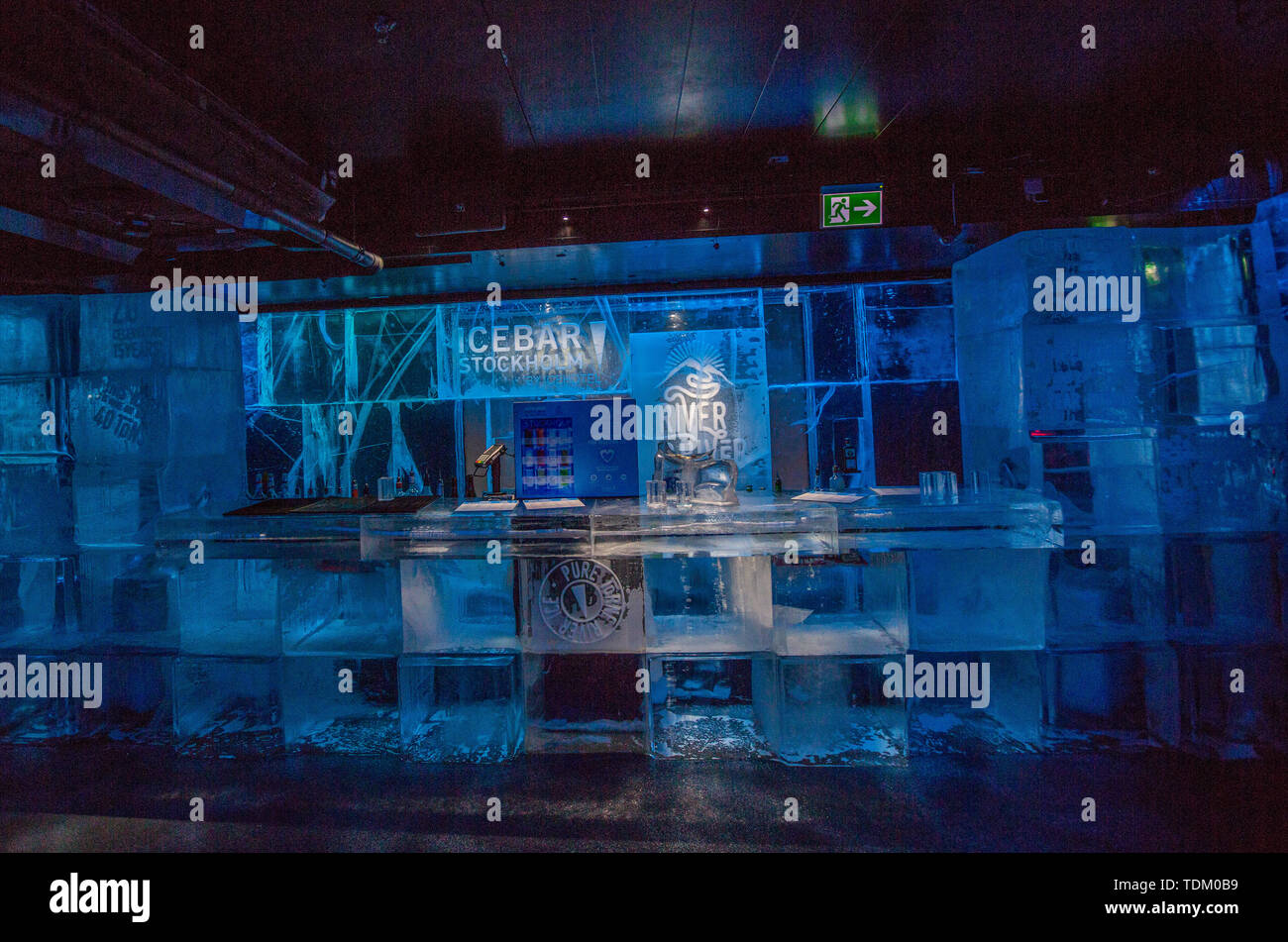 Absolute ice bar in Stockholm, Sweden, Absolut Icebar. The ice bar in ...
