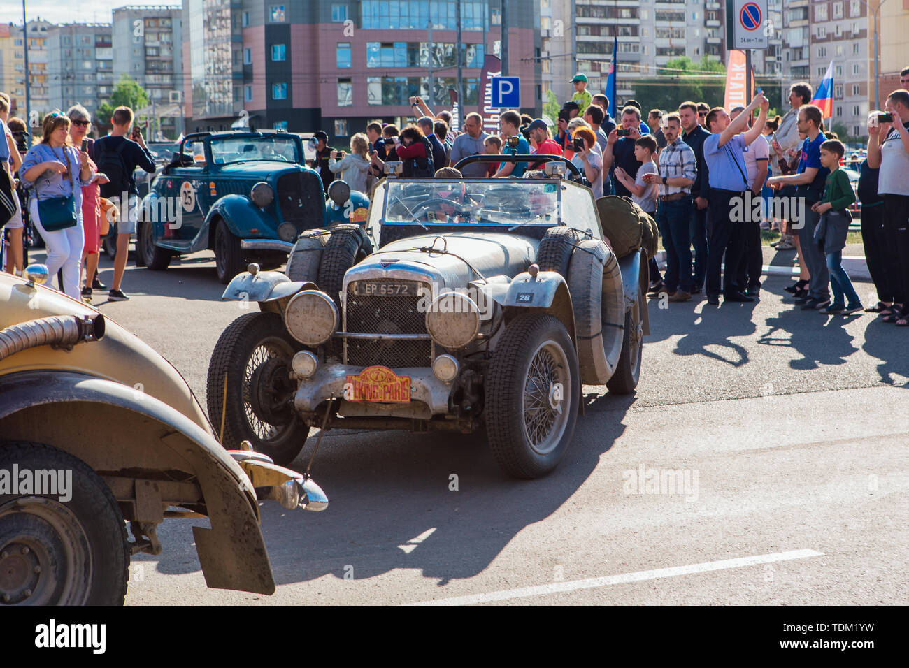 Peking paris rally hi-res stock photography and images - Alamy