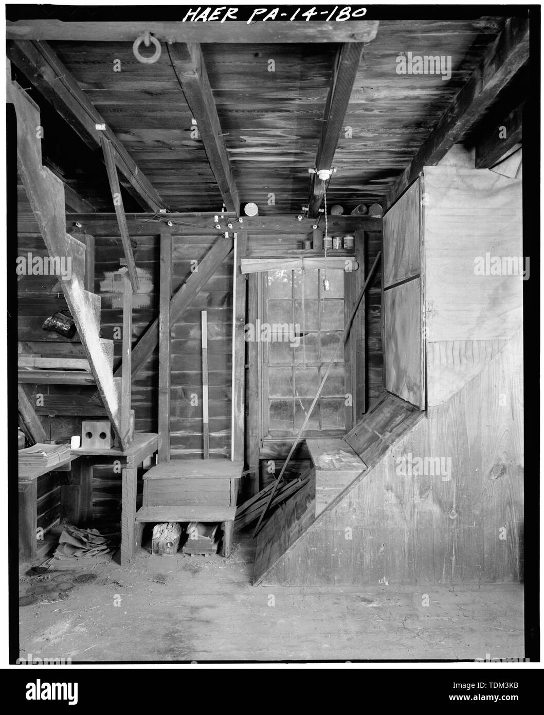 PAINT SHOP, SOUTH WALL SHOWING STAIRWELL LEADING TO FIRST FLOOR ON LEFT ...