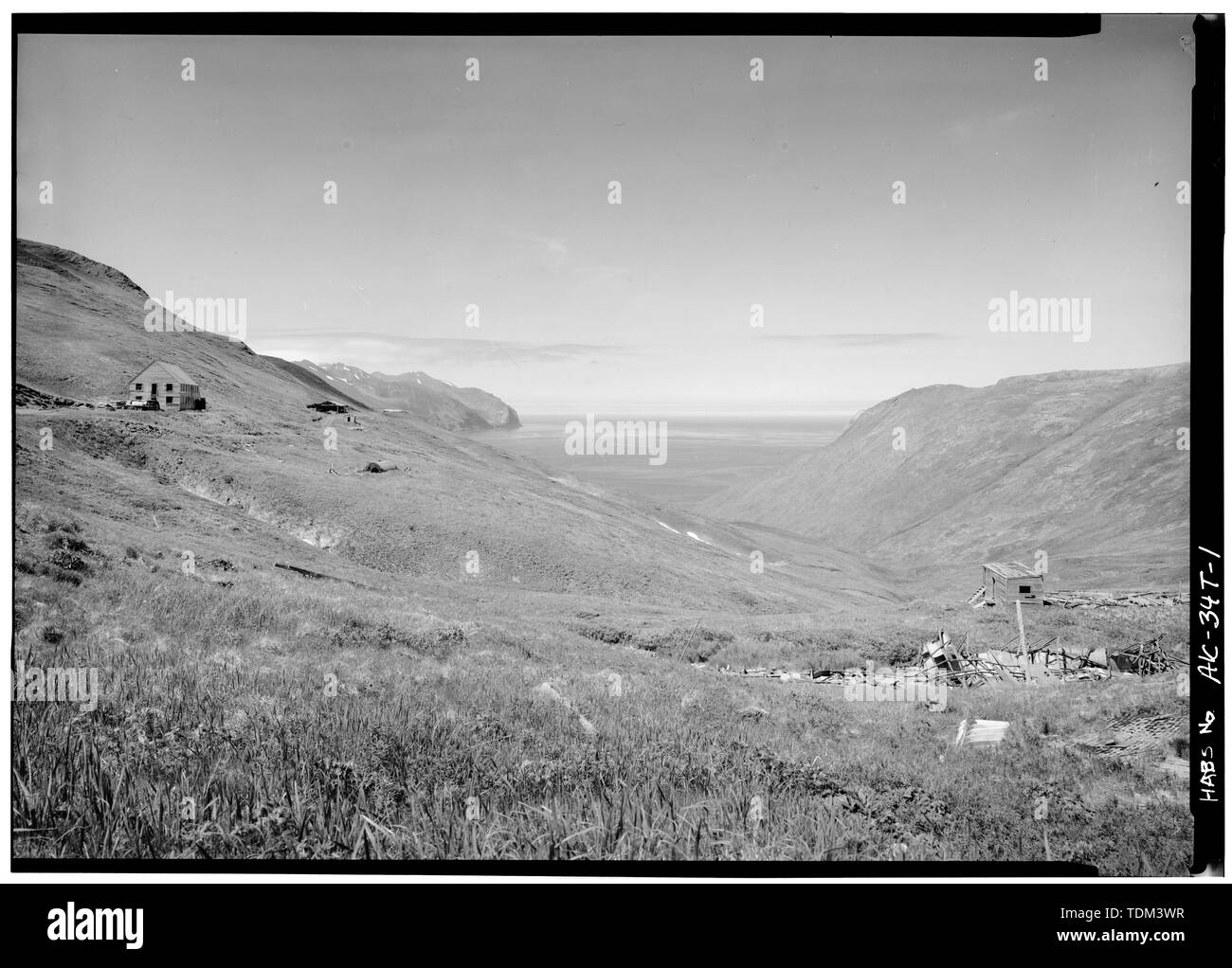 PANORAMA, MOUNT BALLYHOO GARRISON, LOOKING NORTH - Naval Operating Base ...