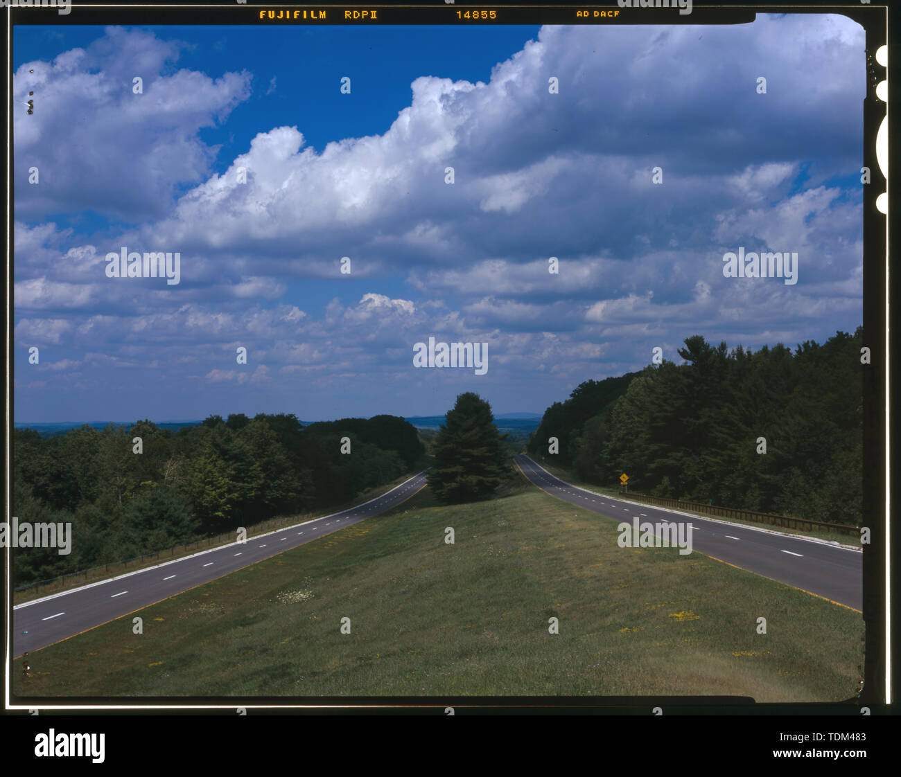 Very wide median hi-res stock photography and images - Alamy