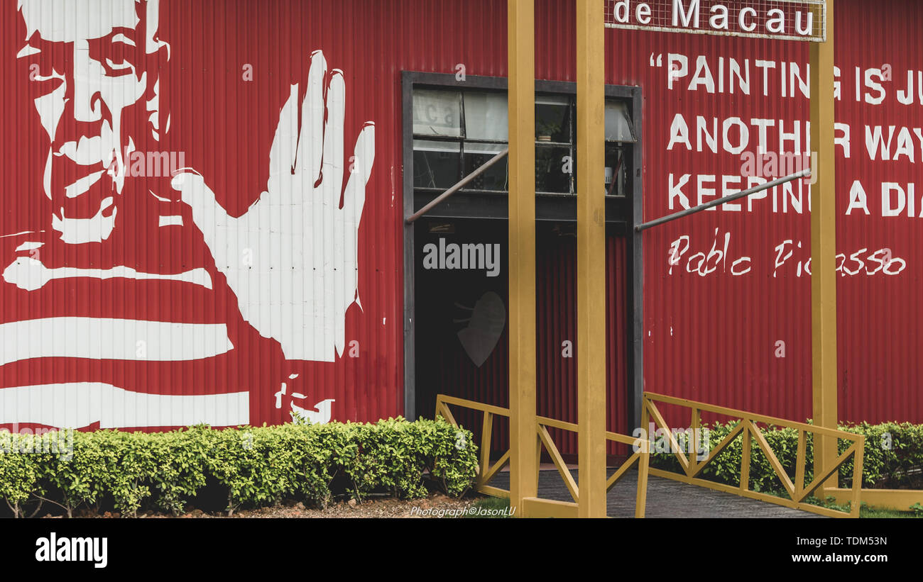 Documentary buildings hi-res stock photography and images - Alamy