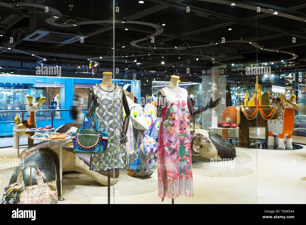 Business city clothing exhibition hi-res stock photography and images ...