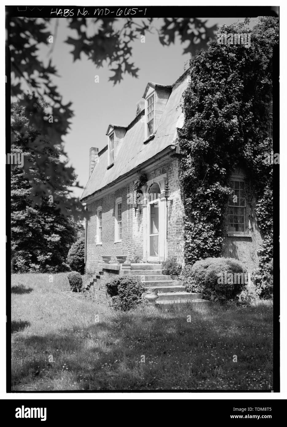 PERSPECTIVE VIEW OF SOUTH FACADE AND ENTRANCE FROM THE SOUTHEAST ...