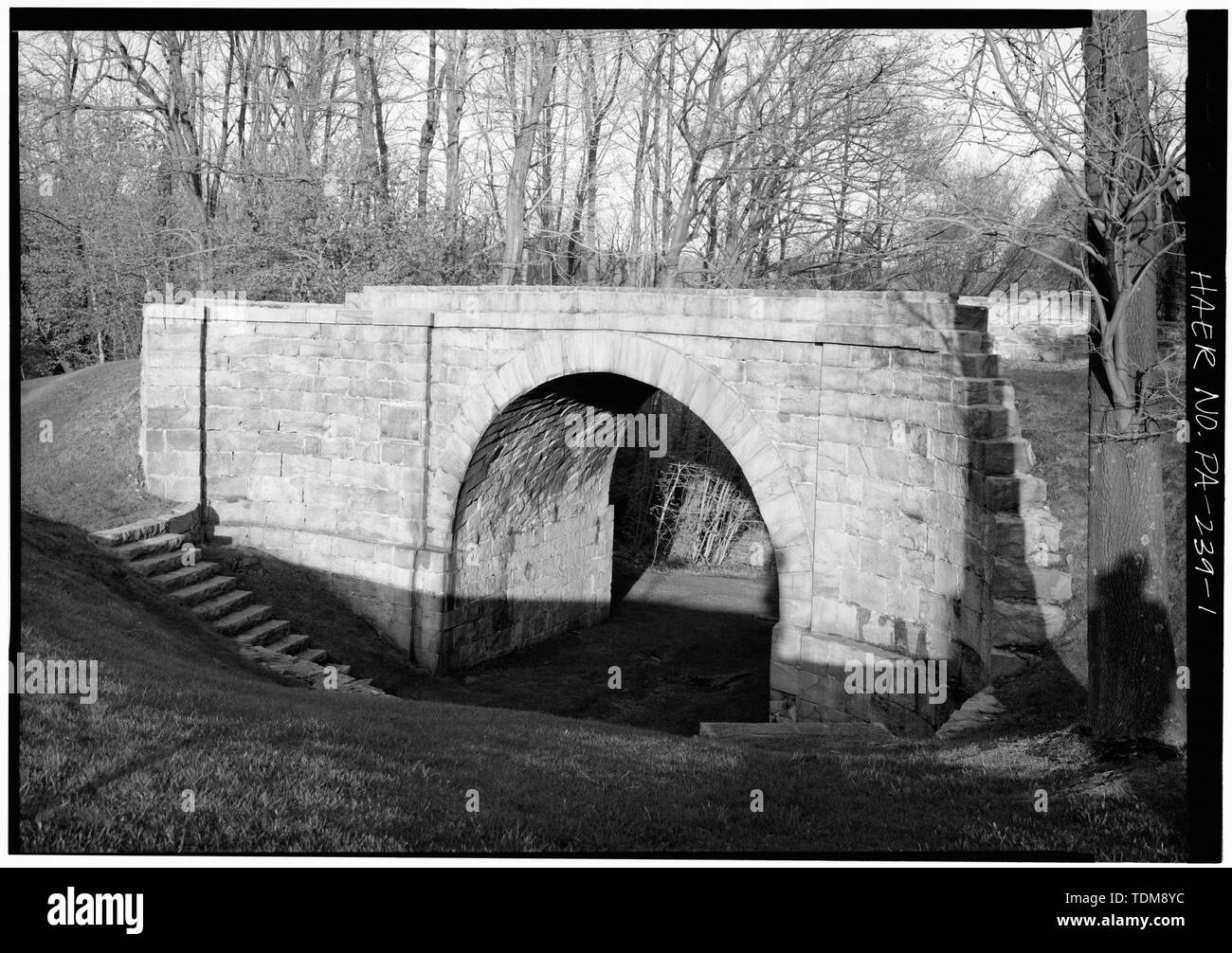 PERSPECTIVE VIEW OF SOUTH PORTAL - Skew Arch Bridge, Spanning Incline ...