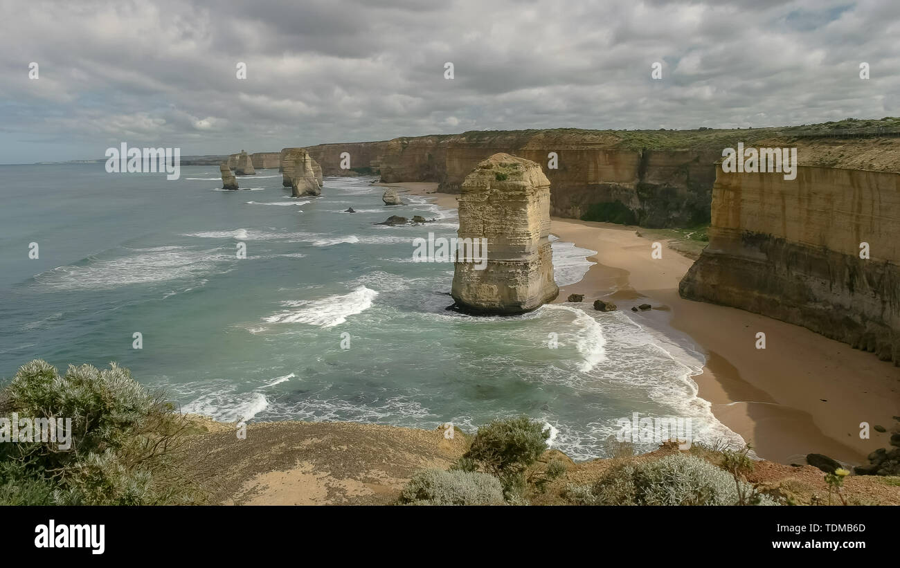 Twelve apostles rock formations hi-res stock photography and images - Alamy