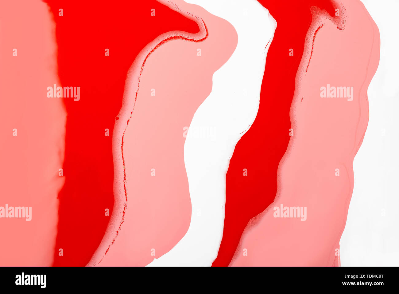 Red fluid effect hi-res stock photography and images - Alamy