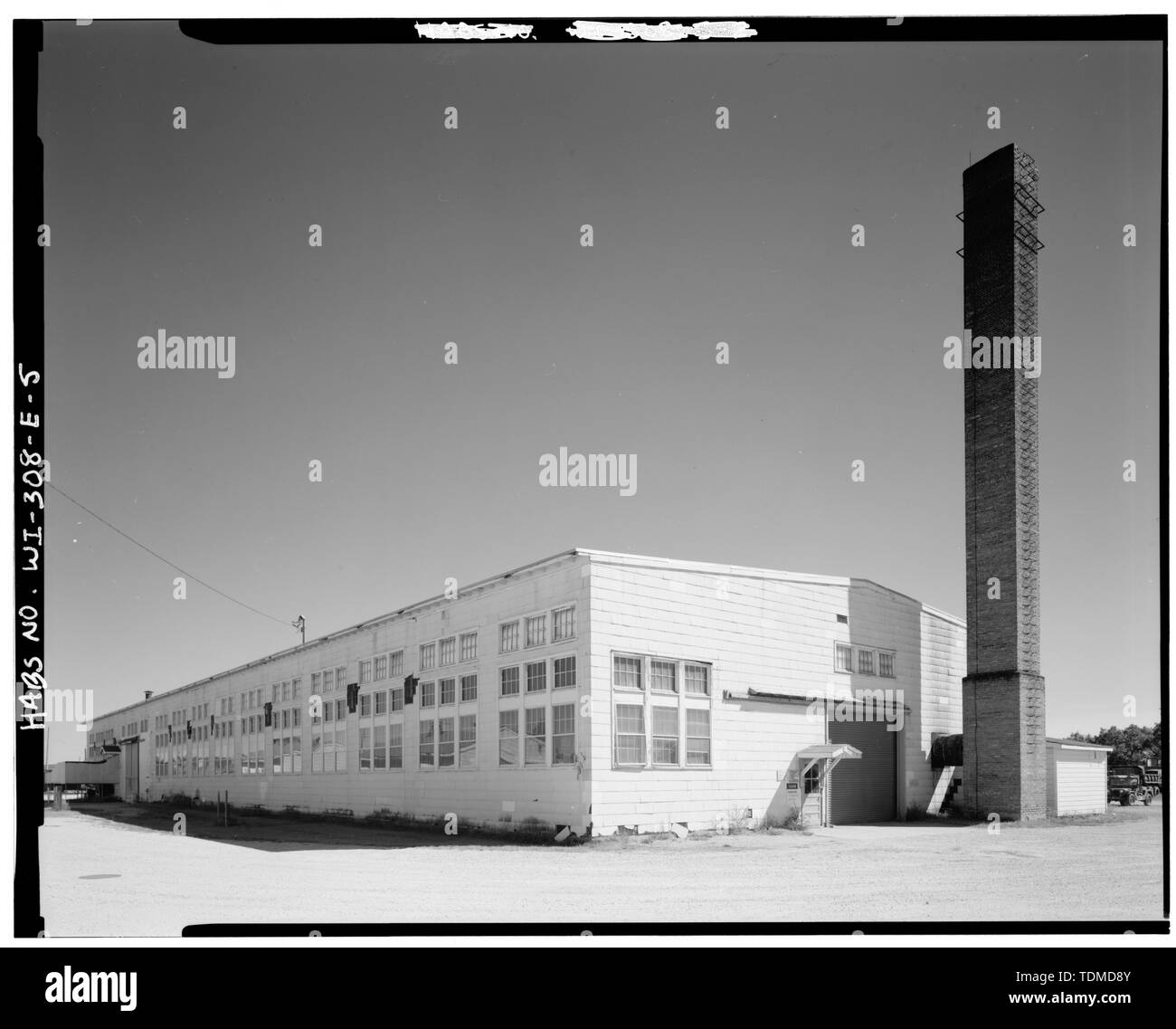 PERSPECTIVE VIEW OF WEST (REAR) AND NORTH SIDE - Fort McCoy, Building ...